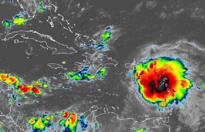 Tormenta tropical Fiona se aproxima a Puerto Rico e Islas Vírgenes